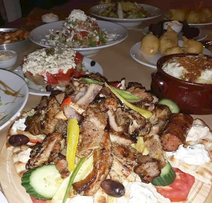 Μεζεδοπωλείο ΠΑΛΙΑΚΟΝ στο Ιστορικό κέντρο Καλαμάτας, για τους εκλεκτούς ...